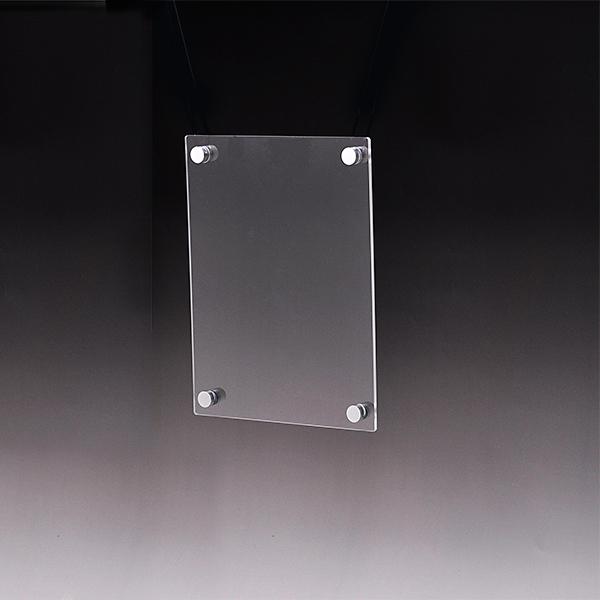 ■種別／A5■アクリル板サイズ／W212×H275mm■ポイントビスサイズ／Φ16mm■素材／アクリル板：アクリルt2mm、ポイントビス：ABS樹脂シルバー塗装仕上げ■セット内容／アクリル板×2、ポイントビス×4、タッピングネジ×4■備考／...