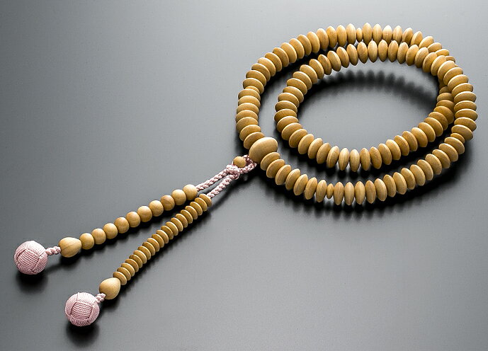 ギフト対応（ラッピング画像） 【翔龍念珠堂　天台宗女性用数珠（念珠）】 主玉　・・・　黄楊（つげ）　約5×10ミリ　 親玉　・・・　黄楊（つげ）　約9×13.5ミリ 天玉　・・・　黄楊（つげ）　約3×7ミリ 房　　・・・　梵天かがり房　灰桜...