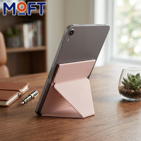 ■商品説明 【超薄型なのに、しっかり支える】 MOFT Snap-On タブレットスタンドは、わずか約4mmの超薄型設計。使わない時はフラットに収納でき、必要な時は瞬時にスタンドへ変形します。 マグネット式だから着脱もスムーズ。持ち運びやす...