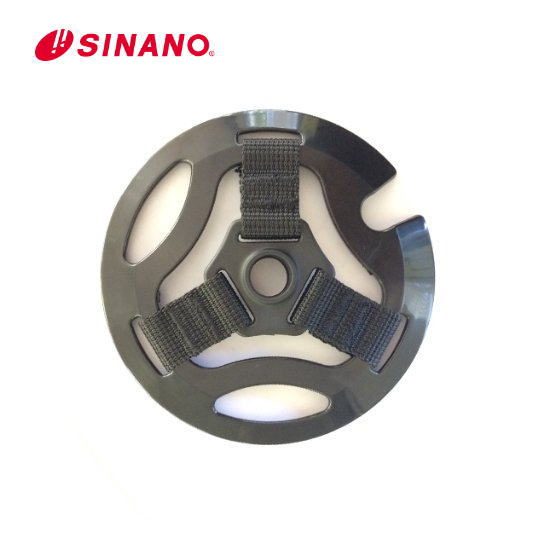 　ネジ込、スクリュー固定式　深雪用のバスケットです。 スノーハイクやバックカントリー、オフピステなどの冬季の登山、 雪の多い場所でストックやポールが沈みこむのを防ぐ大口径サイズ。 直径120mmの大きさと高硬度なプラスチック材+ナイロンテー...