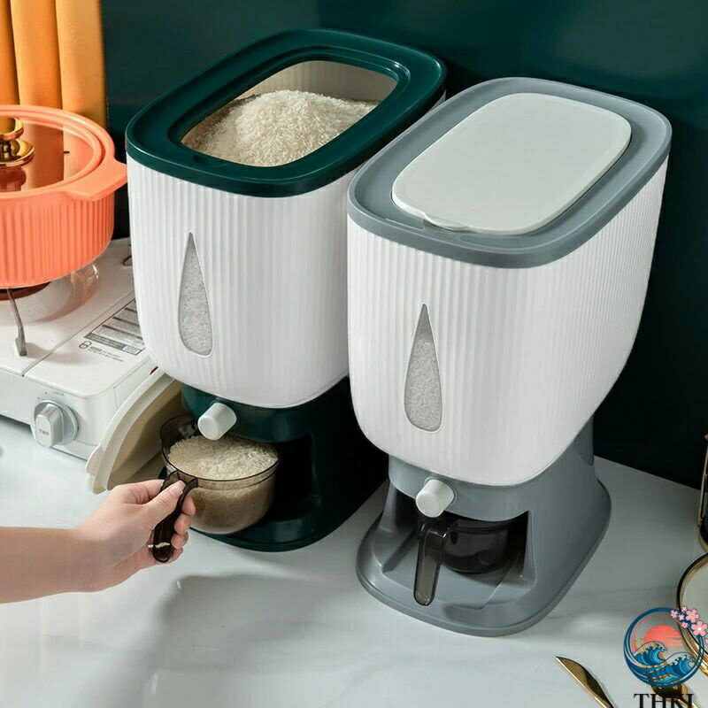 商品説明 商品内容米びつ 素材PS+PP+ABS 生産国中国 サイズ写真参考 ※平置き採寸になります。実際のサイズとは誤差が出る場合がございますので、参考サイズとしてご覧ください。 注意書き※商品写真は、できる限り現品を再現するように画像処...