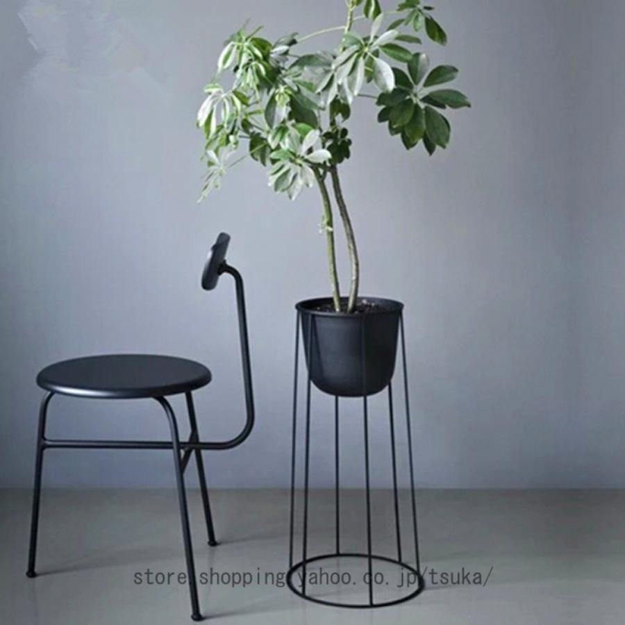 【商品名】：フラワースタンド【素材】：アイアン pp【商品サイズ】：幅38*奥行38*高さ41cm　 幅38*奥行38*高さ61cm　 幅38*奥行38*高さ77cm　　 鉢付き【簡単組立】ノッチにクロスバーを差し込み、穴に固定ネジを締めす...