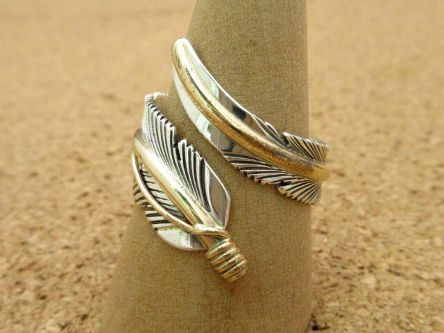 商品情報リングサイズ22号幅(A)=最大約10mm (フェザー幅)厚み(B)=最大約-mm(トップ部分)横(C)=最大約-mm(トップ部分)縦(D)=最大約-mm(トップ部分）※（装着感には個人差があります）※当店で約2号程度のサイズダウン...