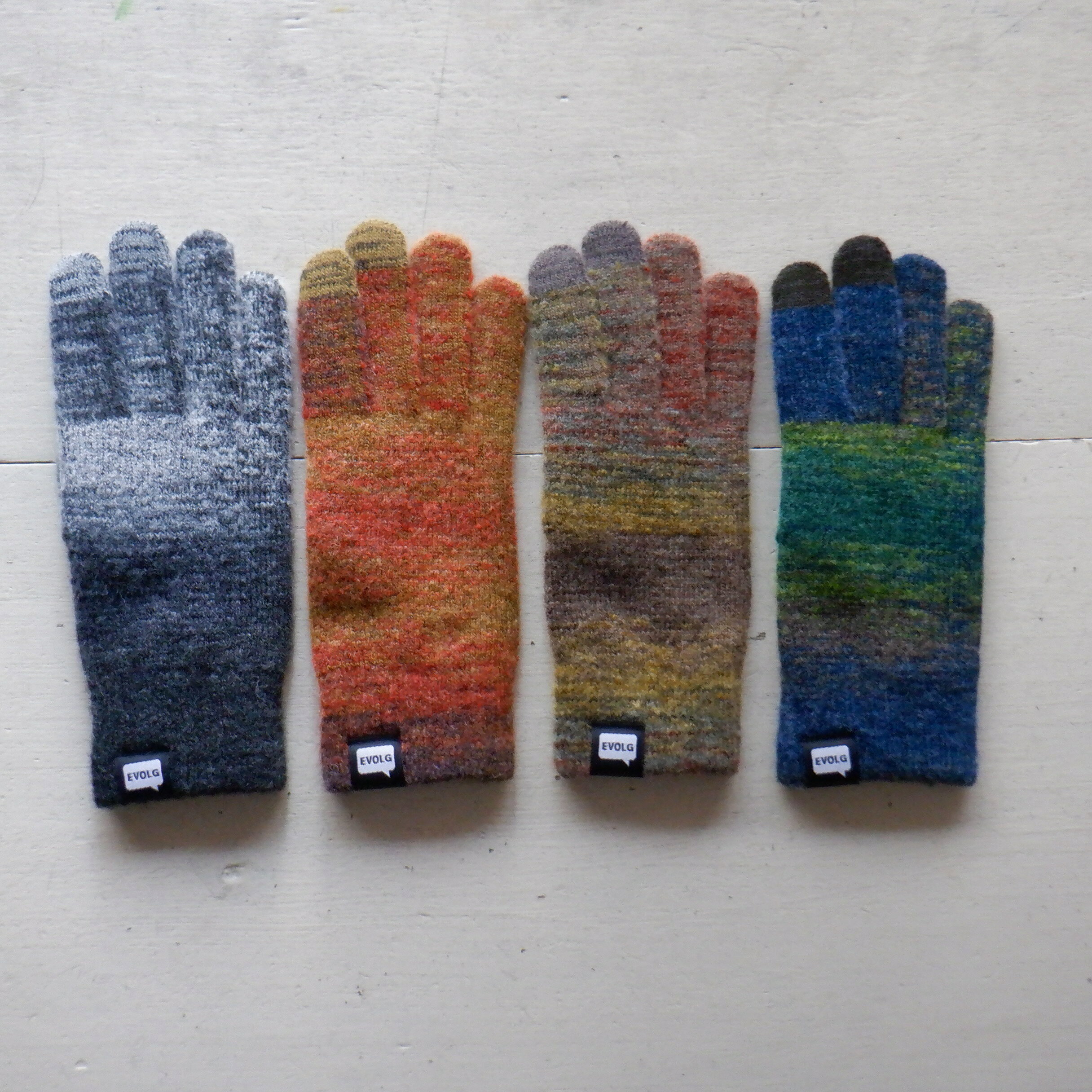 EVOLG(エヴォログ) 'made in JAPAN' glove、EVOLG(エヴォログ) 手袋をしたままスマートフォンなどのタッチパネルの操作も可能。 しかも素敵なデザイン。 「ユニセックスのfree」と「ladies free」とが...