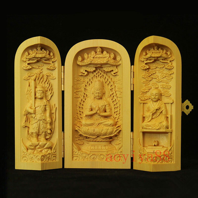 "素材：黄楊木 製品の正味重量：約350g。（一個） 扉閉め：直径5.3cm×高10cm 扉開き：14cm×高10cm 真言宗三尊 大日如来、真言密教の教主、万物の慈母であり 弘法大師、日本の真言宗の開祖 不動明王、大日如来怒りの化身、見た...