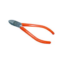 実寸:152mm 重量:115g 切断能力(鉄線):Φ1.6mm 切断能力(銅線):Φ2.6mm 刃の形状:ラウンド刃、厚刃 【用途・特徴】 切れ味と耐久性の良い、万能タイプのニッパです 電気工事・土木・建築・機械組立修理からDIYまで幅広...