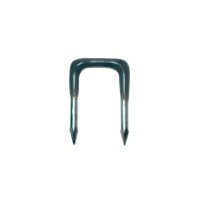 ステップルのパイオニア　株式会社カワグチの製品です。 【サイズ】 線径2.0mm 内幅13.2 長さ23.5mm ビニール肉厚0.5mm以上 【適用電線】 1.6×3 2.6×2 【材質】 本体・鉄 JIS G 3532適合 メッキ・ユニク...