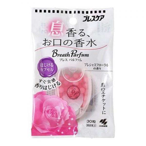 【商品名】 ブレスケア ブレスパルファム はじけるカプセル 【このような場合に】 息のエチケットに 【製造販売会社】 小林製薬 【ご使用について】 【召し上がり方】 1～2粒を口の中で噛んでお召し上がりください。 噛んだ瞬間に、フローラルの...