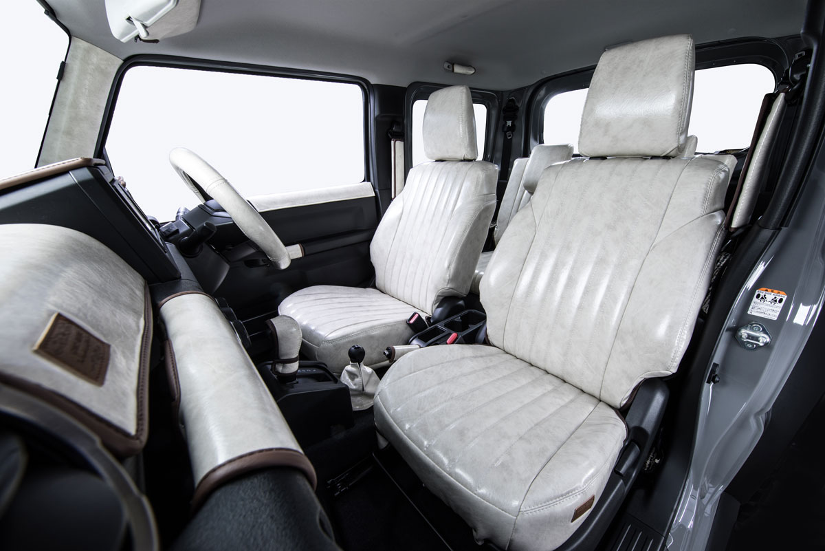 【メーカー名】grace/グレイスアンティークデザインS【適合車種】スズキ　ジムニーノマド【年式/型式】2025.04〜/5door/　4人乗り【商品名】シートカバー 1列目のみ【セット内容】1列分のみ【塗装/未塗装】-【カラー】ヴィンテー...