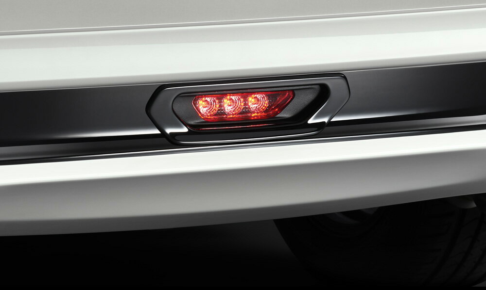 【メーカー名】TRD/ティーアールディー【適合車種】トヨタ　ハリアー【年式/型式】2017.6〜2020.6/60系 ASU60W AVU65W ZSU60W/GRスポーツ不可【商品名】リヤフォグランプガーニッシュ【セット内容】-【塗装/未...