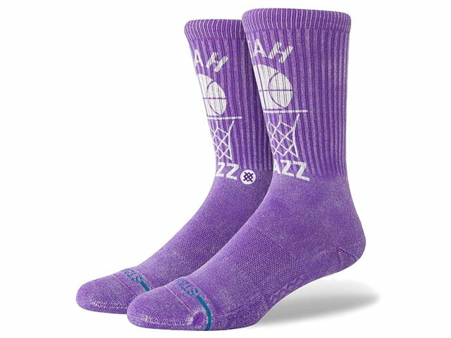 アメリカ合衆国ユタ州ソルトレイクシティに本拠を置くユタ・ジャズのヴィンテージ風加工を施したチームソックス。伸縮性のあるリブがふくらはぎを包み込み、きつ過ぎずゆるくない極上のフィット感を生み出します。トラブルの多いつま先やかかと部分はクッショ...