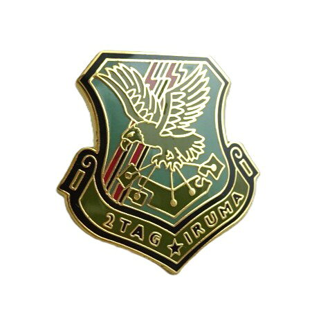 ※この商品は限定入荷品です。在庫限りとなりますのでご了承ください。 ※モニターにより、色の見え方が実際の商品と異なる場合がございます。サイズ：約2.3cm×約1.5cm タイタック式留金付