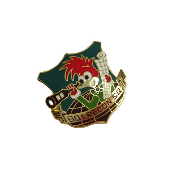 ※この商品は限定入荷品です。在庫限りとなりますのでご了承ください。 ※モニターにより、色の見え方が実際の商品と異なる場合がございます。サイズ：約2.0cm×約2.0cm タイタック式留金付