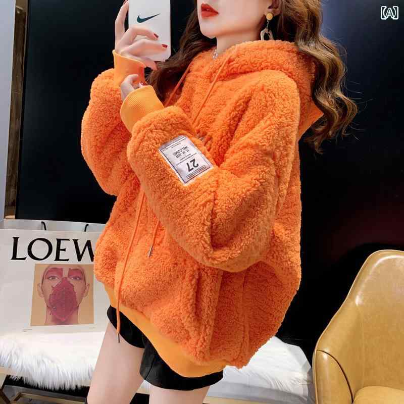 2024 年 秋冬 新作、 裏 起毛・ 厚手・ ゆったり・ フード 付き・ 刺繍 入り・ ラムウール 風 スウェットシャツ・レディース・ミドル 丈 トップスデザイン: ヘッドセットプレートタイプ: ゆったり型袖の長さ: 長袖スリーブタイプ:...