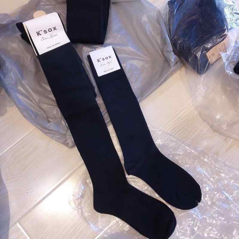 2個セット韓国の ksoxは 膝の 靴下の 東大 門の 秋冬の 高い 筒を 過ぎて ズボンの 長い 筒の 靴下を 長く しません。生地名: コットンストッキング: いいえ: シングルストッキング縫い目のない縫製: いいえ：ミシンヘッドスタイ...