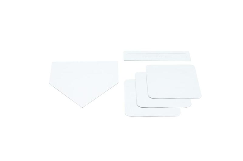 TOEI LIGHT(トーエイライト) ベースセット B-3746 (約)ホームベース41×20×29cm×厚さ4cm、塁ベース30.5×30.5cm×厚さ2mm、ピッチャープレート10×42cm×厚さ2mm重量 : (約)1.9kg/組サ...