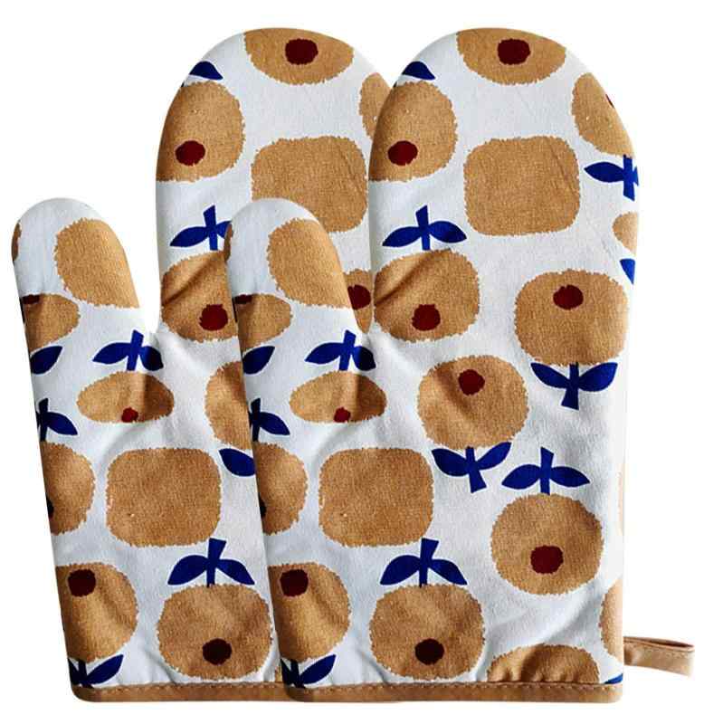 Maeau 鍋つかみ 耐熱ミトン オーブン ミトン キッチンミトン やけど防止 滑り止め キッチン手袋 綿製 耐久性 男女兼用 フリーサイズ【サイズ】断熱パッド：18cmx18cm；耐熱手袋：18cmx28cm。【お手入れ簡単 】 裏地と中...