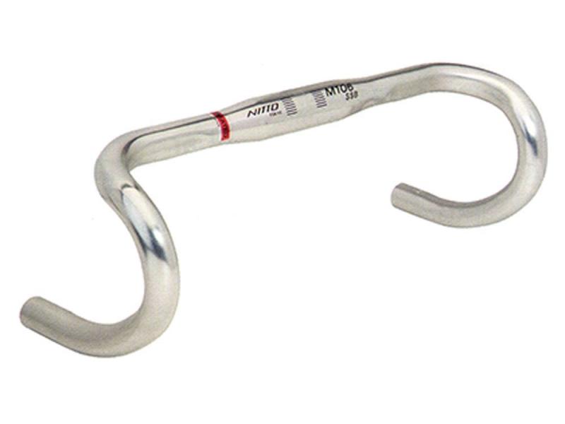 NITTO(日東) M106-SSB φ31.8 SILVER 420 ハンドルバー ロードレース用ドロップバー 材質：アルミ合金 焼入れ クランプ径：31.8mm バー径：24.0mm ドロップ：128mm リーチ：78mm 参考重量：2...