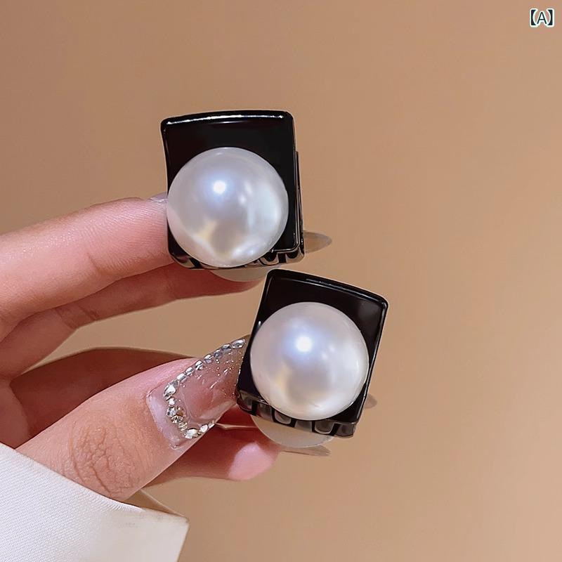 蝶結びは 女性の レ トロな 額を 挟んで 前髪を 砕きます。材料: 混合素材商品番号: YY493202ブランド: ユナイテージュエリースタイル: リボンヘアピン,韓国語版処理プロセス: その他ヘアピンの分類: グリッパー出身地: ジン・...