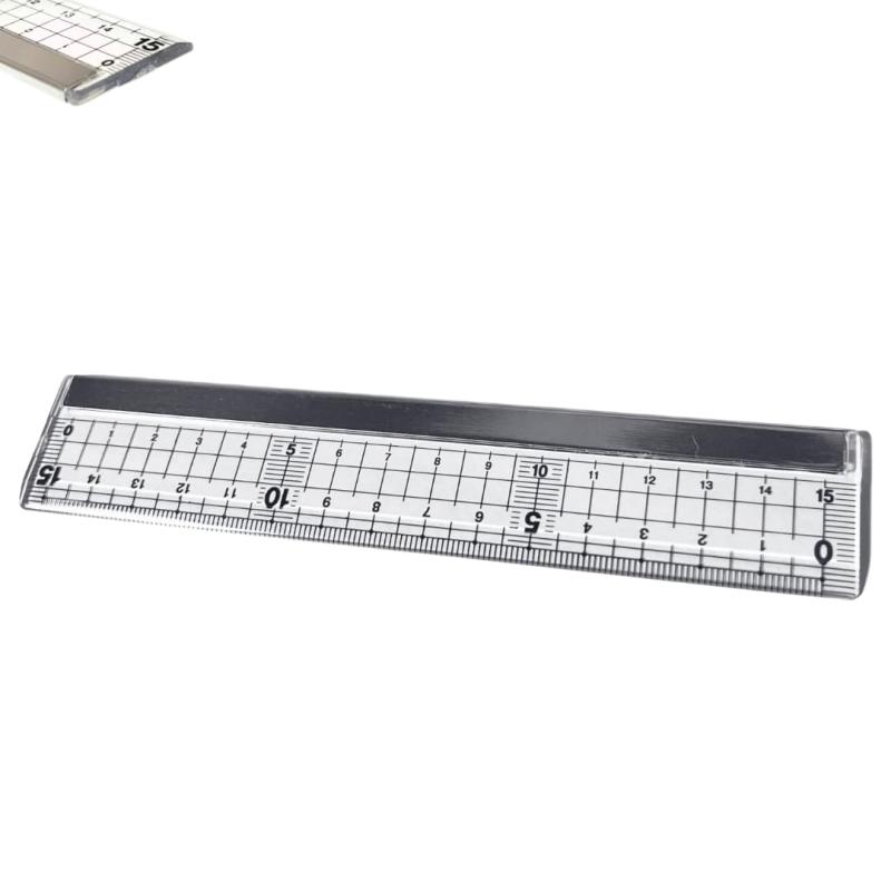 15cm定規 5mm幅方眼 ステンレスガード付 カッターで定規が傷まない ステンレスエッジ付【ステンレスガード付き】カッティング作業に便利なステンレスガード付き15cmの定規です。【カッティングしやすい】刃滑りがよくカッティングしやすくなっ...