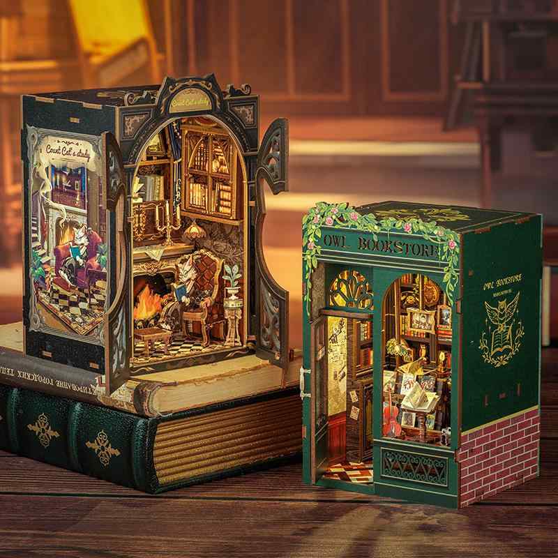 ミニブックスタンド DIY キャビン 書店 フクロウミニチュアキャビンスタディパノラマブックは ドアを 開けて ライトを 点灯 できます ギフト材料: 木製ORIGIN: 広東省ブランド: その他製品カテゴリー: 手作り多機能ですか？: い...