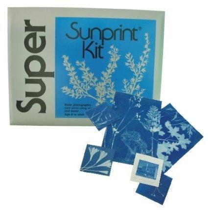 SunPrint Paper Kit サイアノタイプ サンアート ペーパー 日光写真 青写真が簡単に 20 X 30 cm写したいモチーフをサンプリントペーパーの上にのせて5-20分置いたあと水ですすぐだけで完成です。20 X 30 cm ...
