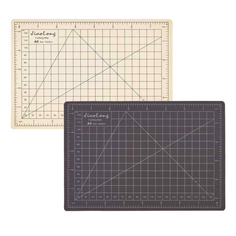 カッターマット Cutting Mat 厚さ3mm カッティングマット モデル 手芸用 無臭無毒 表面と裏面が色違い