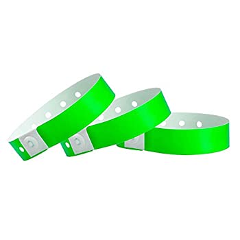 【中古】【輸入品・未使用】WristCo プレミアム ネオングリーン プラスチック セキュア スナップ リストバンド - 500個 5/8インチ x 10インチ - サイズ調整可能ブレスレット イベント用 防水 耐久性 破れ防止 リストバン...