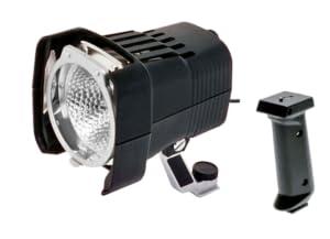 LPL ビデオライト VL-302A L2611A電源：100V 50/60Hzランプ：300W中心照度：約1600Lx/3m色温度：約3000K照射角：約30～50度重量：約420g付属品：延長コード、グリップ、ランプ