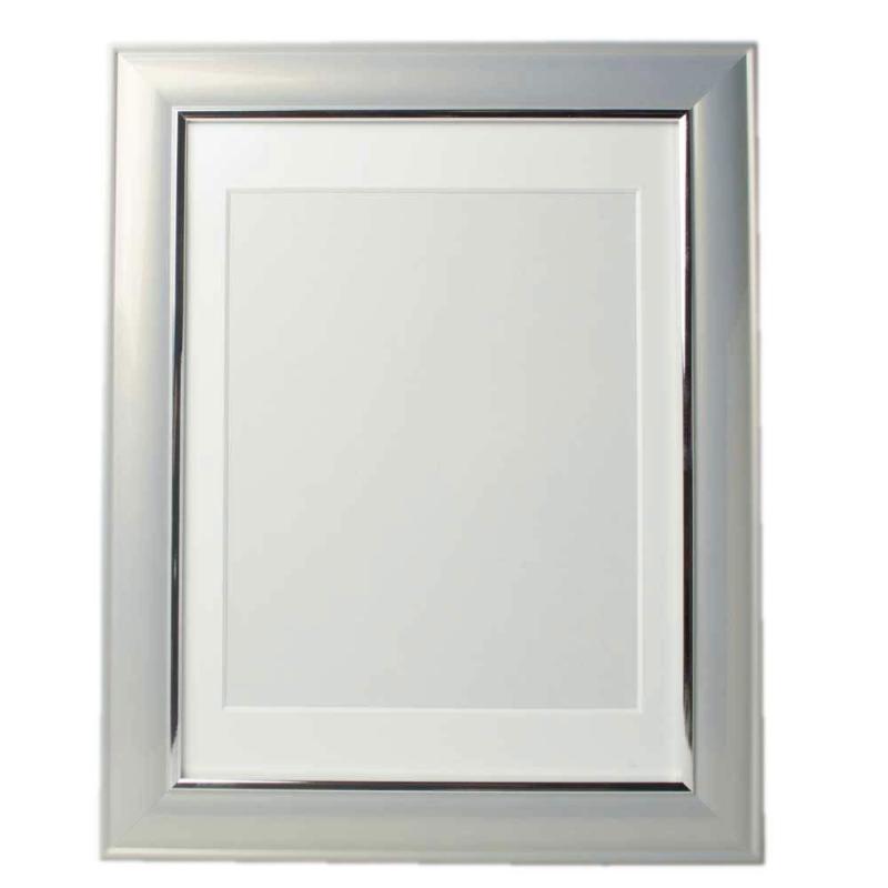 遺影 グレー 薄灰色 額縁 肖像額 葬儀用四つ切写真 透明ガラスグレー(薄灰色)のきれいな写真額です。葬儀用写真額・四つ切肖像額縁をお探しの方に合います。写真額　外寸 459 x 368mm 内寸 379 × 288mm額縁内マット内抜きサ...