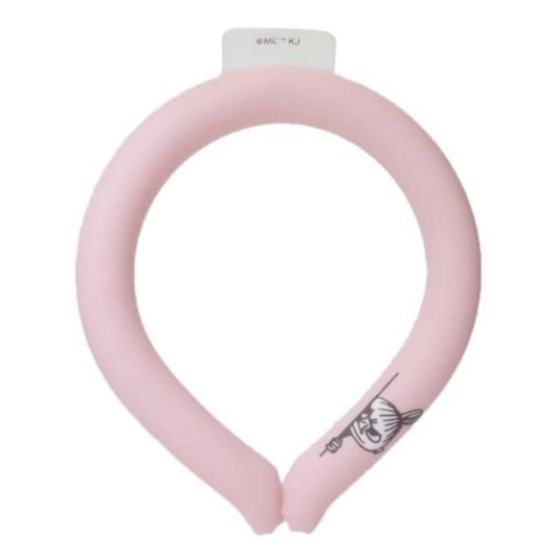 ムーミン アイスループ Mサイズ ひょっこりサイズ：約150×180×20mm（首回り：約340mm）素材：TPU（熱可塑性ポリウレタン）/中身：PCM（特殊冷却物質）大人気【Moomin/ムーミン】 こちらは定番アイテム【アイスループ】の...