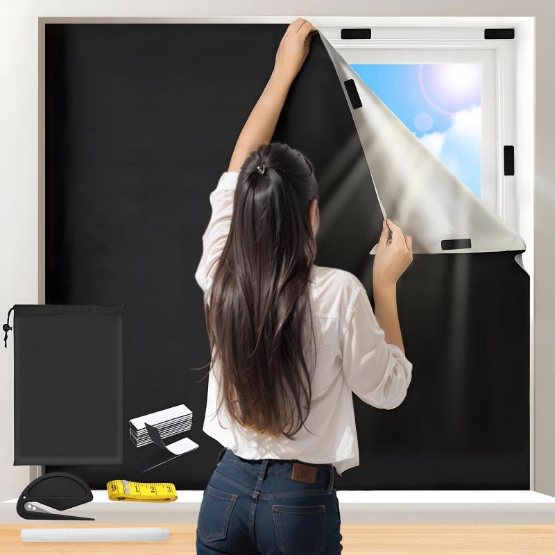 【2025新改良 厚手420D】 遮光シート 目隠しシート 窓 遮光 布 窓断熱シート 遮光カーテン UVカット 遮熱 紫外線対策 真夏 日差し 西陽 西日対策 日よけシート 光漏れ防止 真っ黒 防水 貼り付け☀【高い遮光性能】内側は銀色コ...