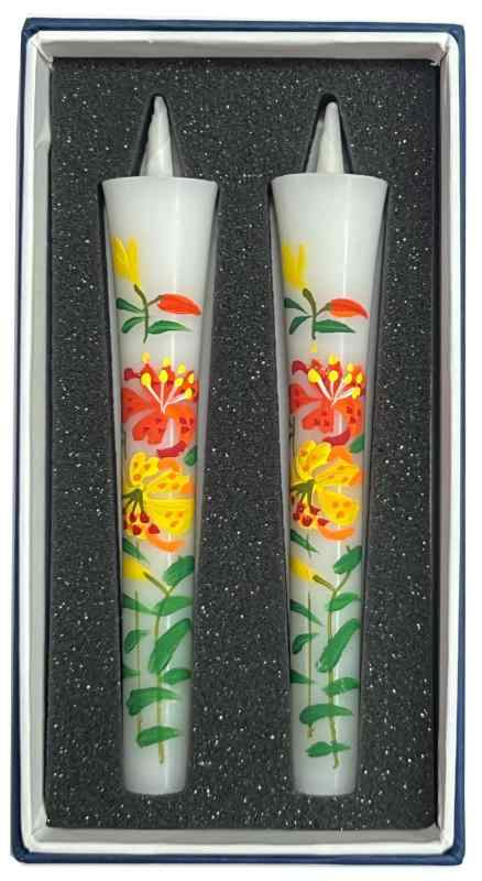 花ろうそく 百合 手描き 絵ろうそく 和ろうそく ユリ 3号 日本製 手土産 お土産 御供物 手書き 2本 入り #30588月などの特別な御祝いに、丁寧に礼をする時に振る舞うと喜ばれる手書き絵ローソク絵蝋燭 は 絵付け師 職人 が 描いた...