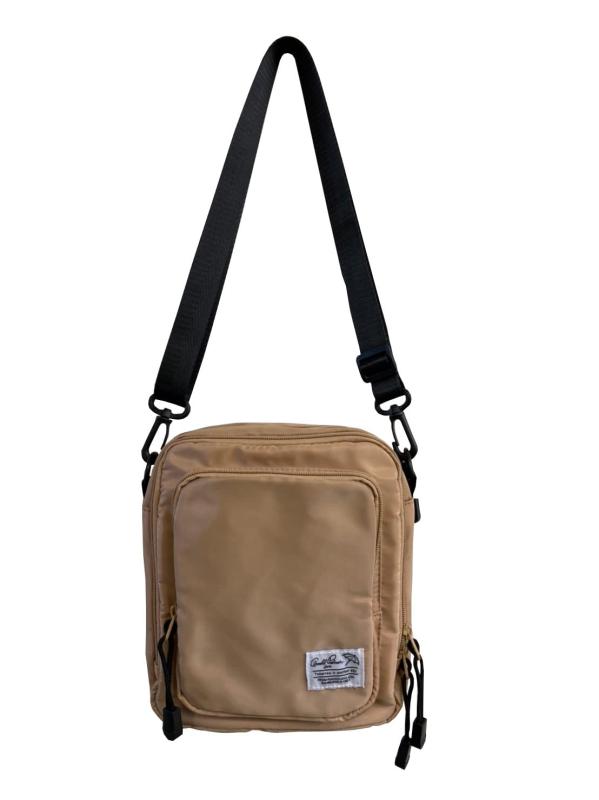 [Arnold Palmer] アーニー縦型ショルダーオープンポケットサイドポケットファスナー付きポケットスナップボタン付きポケット背面ポケット