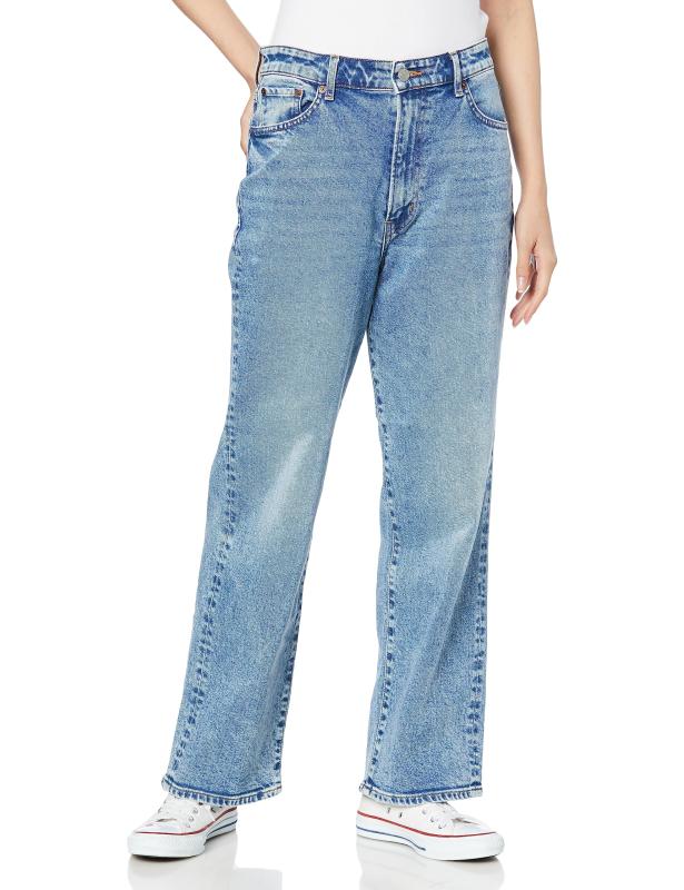 EDWIN(エドウィン) ジーンズ【essentials】 ストレート デニムパンツ EL23レディースシルエットはワタリからスソにかけてまっすぐ落ちるボーイズストレート。程よくゆとりを持たせながら、腰周りは女性らしいラインにフィットした股...