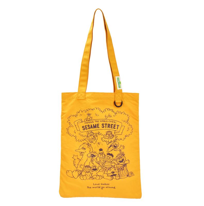 フラットトートバッグ 軽量 セサミストリート SESAME STREET(縦)約32cm/(幅)約25cmハンドル：約56cm重量：約56g素材：ナイロンA4サイズ収納：可能