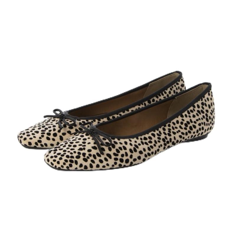 [イーボル] パンプス 晴雨兼用ソフトスクエアトゥバレエ レディース