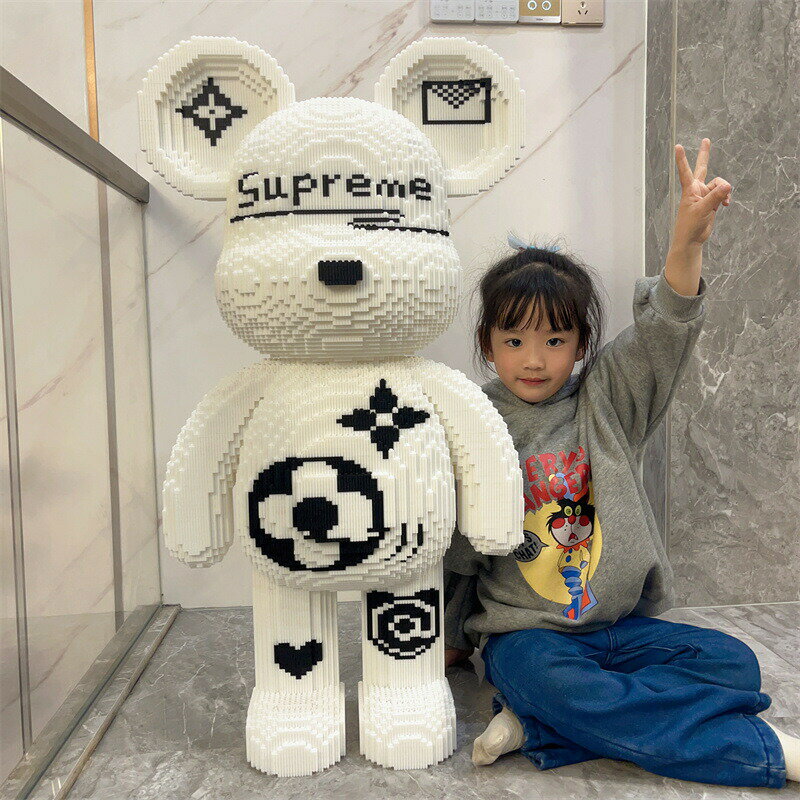 対象年齢12歳以上なお、海外輸入によって、説明書の表紙が皺くちゃになってしまう場合があります。予めご了承ください。包装はあくまで商品を保護するためのものであり、輸送時の衝撃等により包装は変形?破損してしまう場合がございます。誠に申し訳ござい...