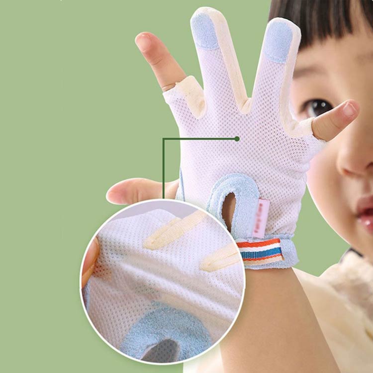 装着も簡単で軽く、お子さんへのストレスも軽減！指しゃぶり防止手袋。肌触りに優しいポリエステル素材を採用して、内側は平らで滑らかで、外側は柔軟です。口呼吸舌癖指しゃぶりなどを改善することが目的ですので、なるべく長期間ご使用いただくことをお勧め...