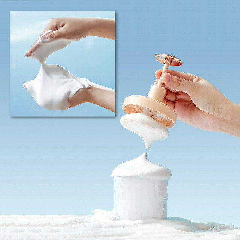 プッシュ部分のメタルカラーがかわいい♪洗顔用泡だて器です。【サイズについて】画像をご参照ください。【カラーについて】生産ロットにより柄の出方や色の濃淡が異なる場合がございます。お使いのモニターや撮影時の光の加減などにより画像と実際の商品のカ...