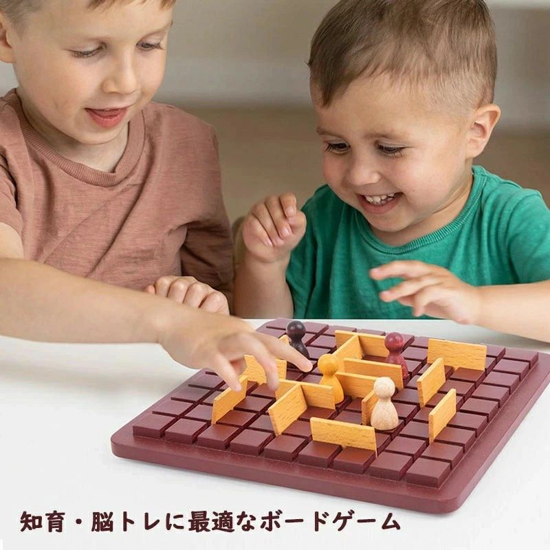 商品詳細商品紹介 遊び方【初めに】9×9マスの盤上の、最も手前側の列の真ん中に自分のコマを置いてゲームを始める。各プレイヤーは合計20枚の壁を同じ枚数だけ持つ（2人プレイの場合は各10枚、3人プレイの場合は各6枚、4人プレイの場合は各5枚）...