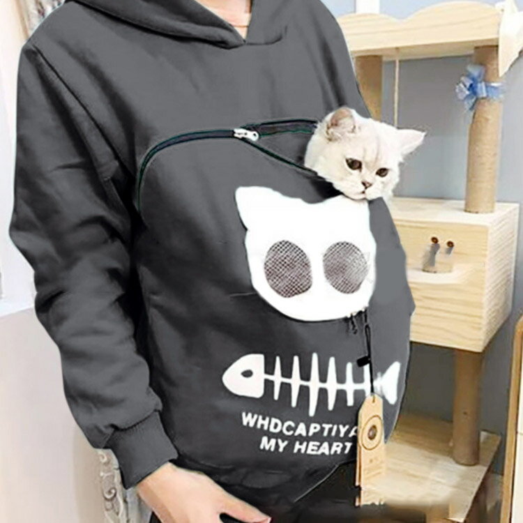 猫や犬（小型犬）、小さい動物を入れるためのパーカーです☆猫顔の窓口からニャンコの可愛い顔が出すとすぐ癒されます。入れたまま移動出来るので抱っこ紐やスリング代わりとしても。猫ちゃんを入れたまま立ち上がることはもちろん出来ますし、ポケットが猫ち...
