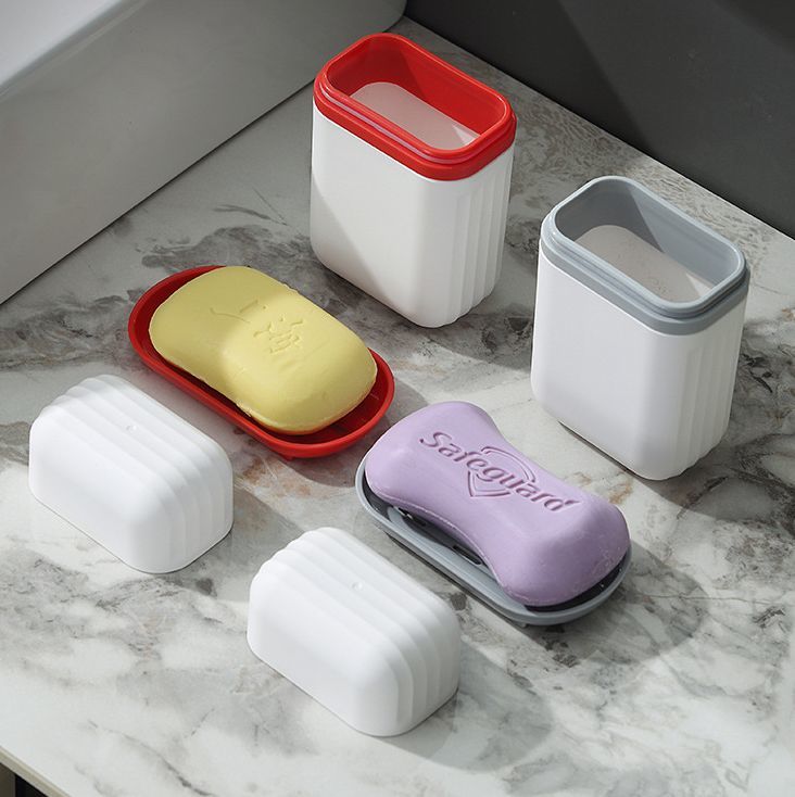 持ち運び可能な石鹸ケースです♪旅行や出張などにピッタリ◎【サイズについて】画像をご参照ください【カラーについて】生産ロットにより柄の出方や色の濃淡が異なる場合がございます。お使いのモニターや撮影時の光の加減などにより画像と実際の商品のカラー...