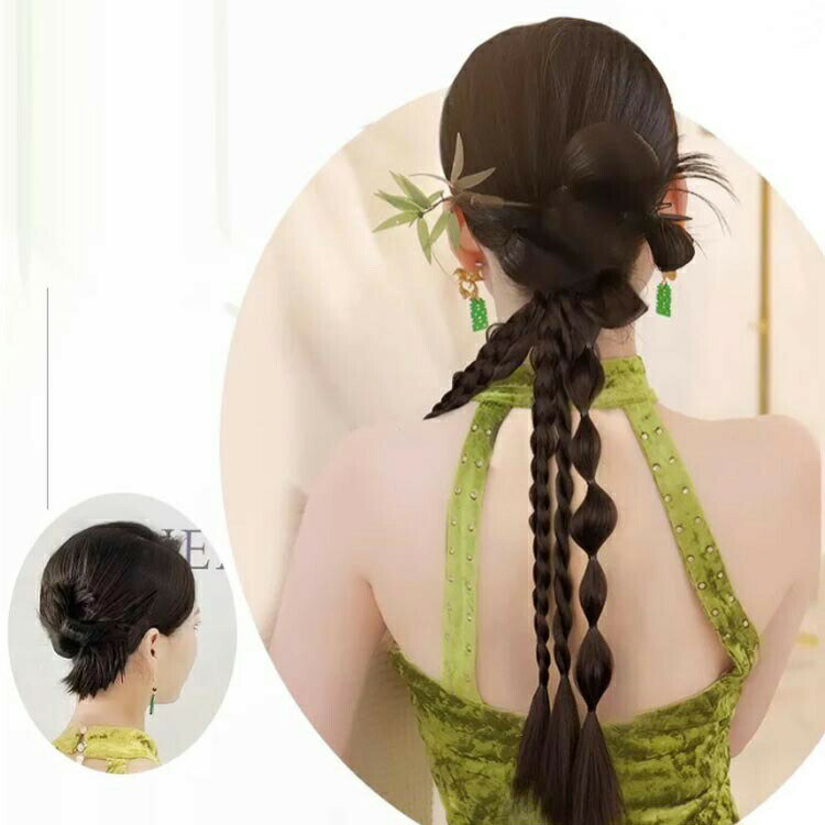 三つ編みとお団子の新しい組み合わせ！ククリップ式なのでらくらく装着◎女性らしく上品で華やかな印象に♪デイリー使いはもちろん、和装時や、お子さんの入学式や卒業式など、幅広く活躍してくれる便利アイテム。サイズ2点セットサイズについての説明三つ編...