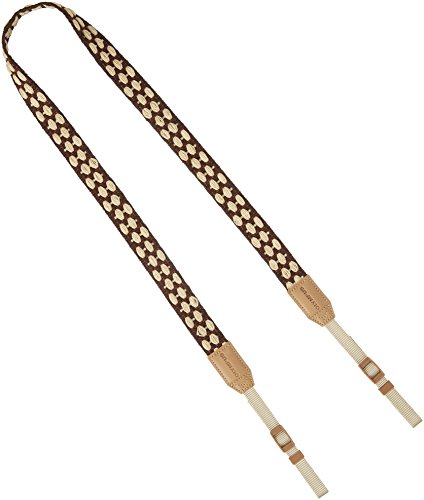 ブラウン/138 cm/CSS-S114・Color:ブラウン・形状:ネックストラップ・タイプ:2点留め・素材:アクリル・幅:28 mm・長さ:1380 mm商品紹介 テクスチャー感のあるファブリック素材を使用したネックストラップ。女性が斜...