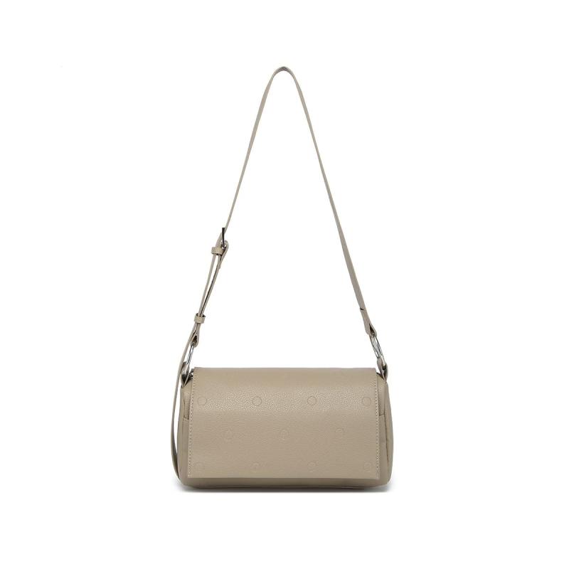 [derifu] 有名人も使ってる 万能コーデバッグ ショルダーバッグ レディース 斜めがけ 大容量 軽量 ドットのボディバッグ 撥水加工 3wayマルチバッグ 肩掛け/手持ち/クロスボディ 長さ調節可能 有名人も愛用の万能コーデバッグ：こ...