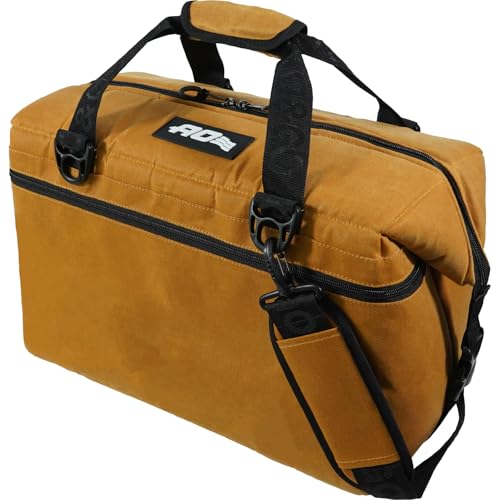 24パックキャメル/23L/AOW24CA・Color:キャメルStyle:24パック・アウターに撥水仕様のワックスドコットキャンバス生地を採用。・使い込むほどに色と質感が変化していくので、使用するたびに育てるような楽しみ方もあわせ持ったア...