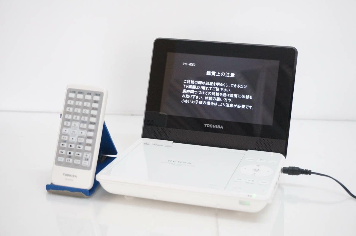 ●商品情報 ・軽く触れるだけで手軽に操作できるソフトタッチキー採用 ・消費電力の低減を実現「LEDバックライト＆アクリルパネル」 ・DVDレコーダーで記録した番組も視聴可能「DVD-R/DVD-RW再生対応(VRモード、CPRM対応)」 ・...