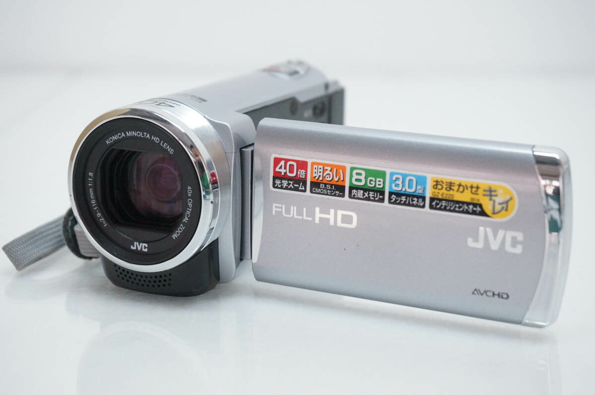 ●商品情報 ・高感度 裏面照射 CMOSセンサー ・高精細!3.0型フルフラットタッチパネル液晶 ・被写体のスマイル度を表示して笑顔を見つけて自動的に静止画撮影 ・動きながらでもキレイに撮影、アクティブモード搭載 ・メーカー／JVC Vic...