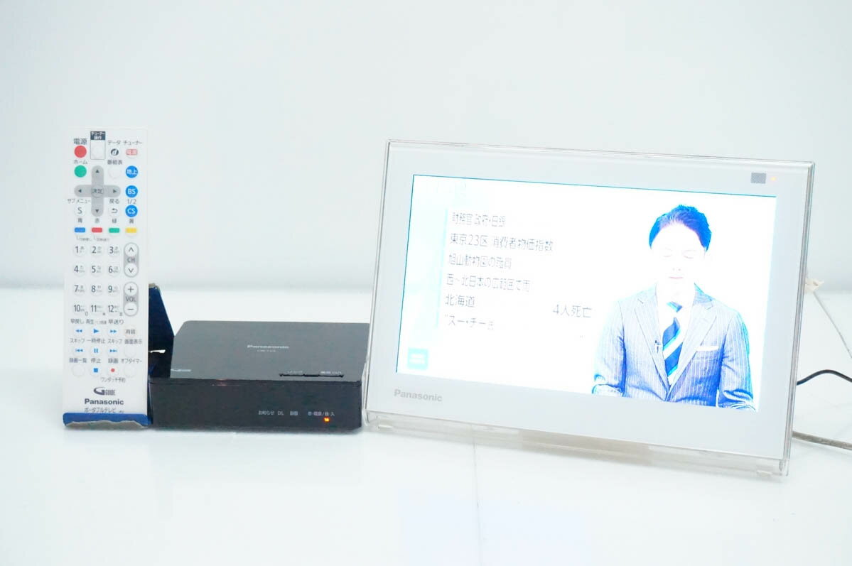 ●商品情報 ・モニター部を持ち運んでアンテナ線がない部屋でもテレビが見られる ・お風呂やキッチンにも持ち運べる ・「お部屋ジャンプリンク」「外からどこでもスマホで視聴」に対応 ・メーカー／Panasonicパナソニック ・型番／UN-10E...
